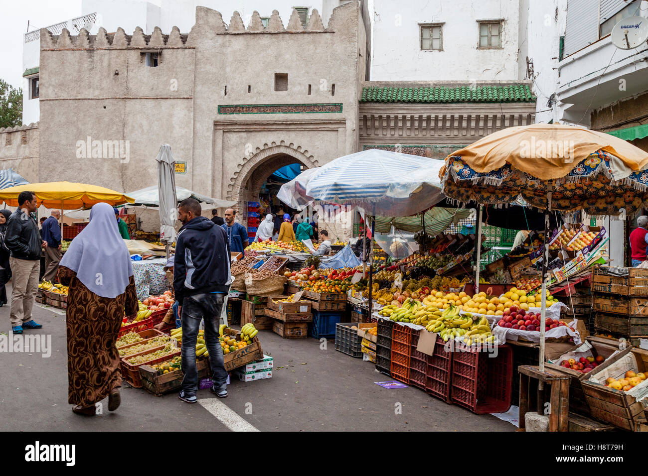 Fruit and Vegetable Street Market Outside The Medina Walls, Tetouan ...