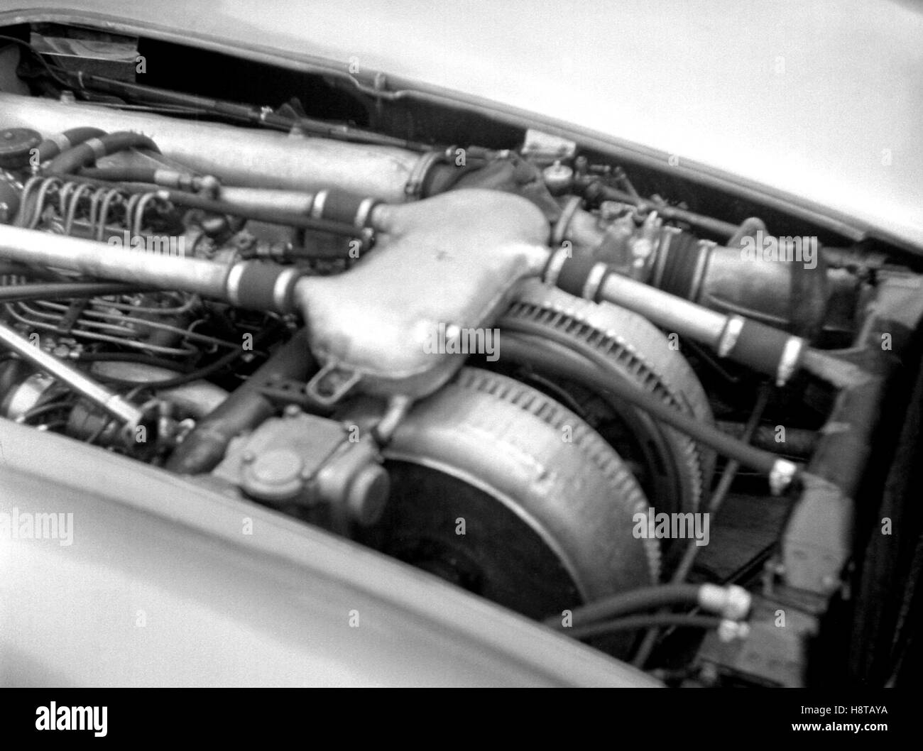 Mercedes f1 engine Black and White Stock Photos & Images - Alamy
