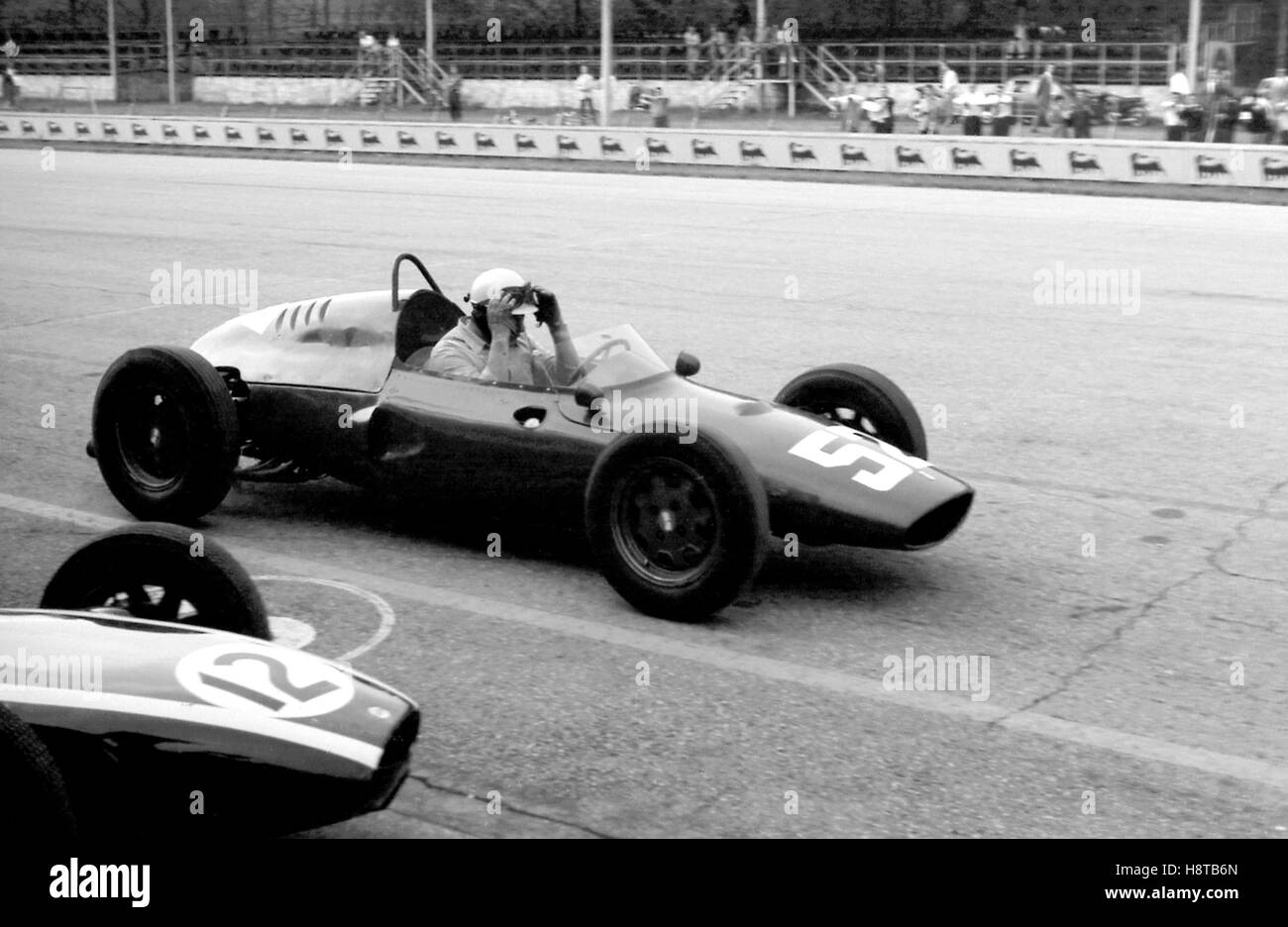 1961 ITALIAN GP ROBERTO LIPPI DE TOMASO OSCA 2 Stock Photo - Alamy