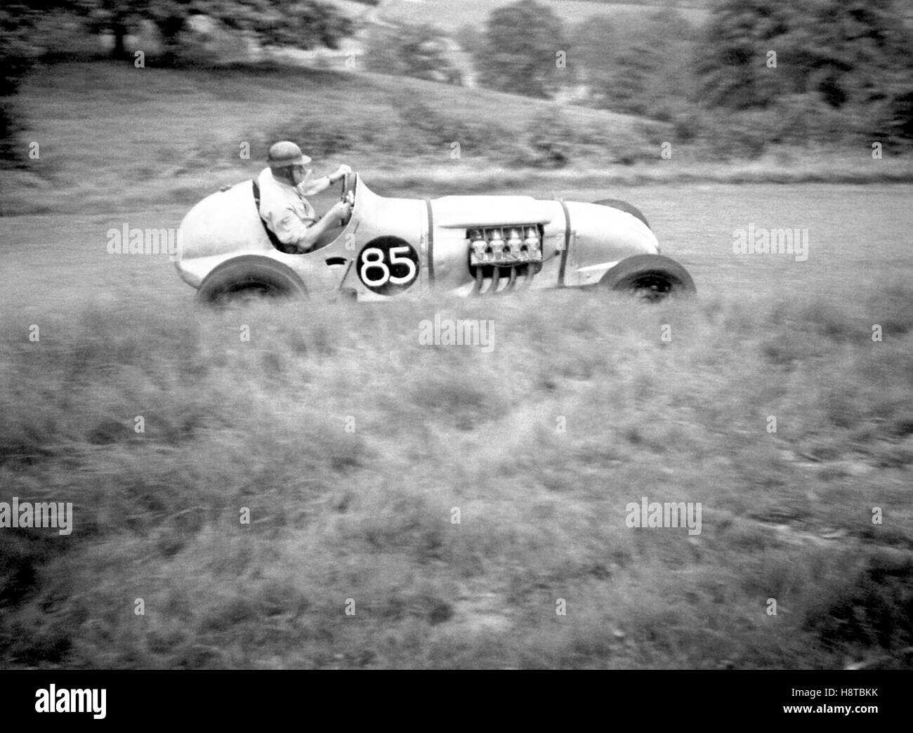 Allard historic racing car racing hi-res stock photography and images ...