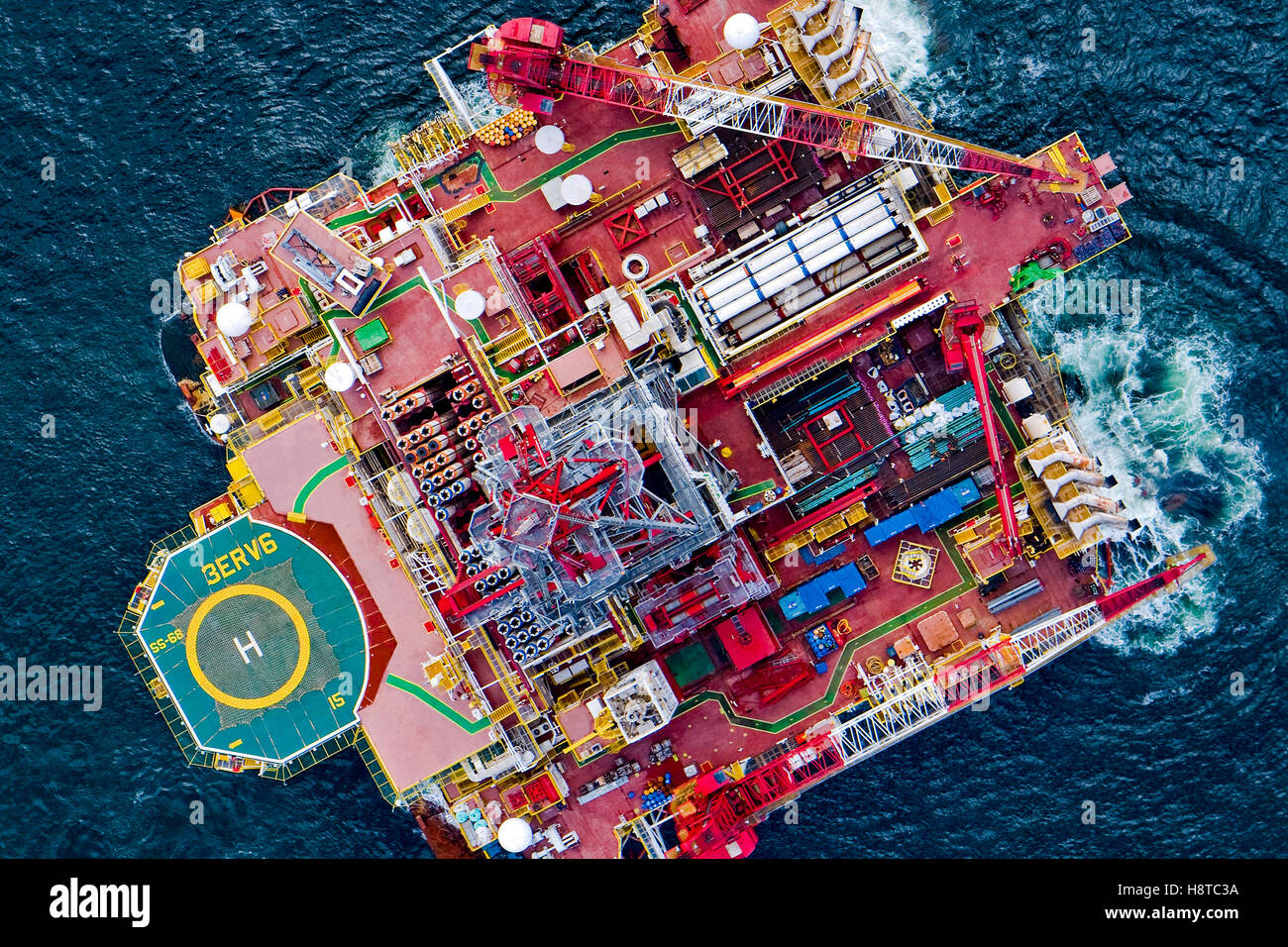 Deep drilling hi-res stock photography and images - Alamy