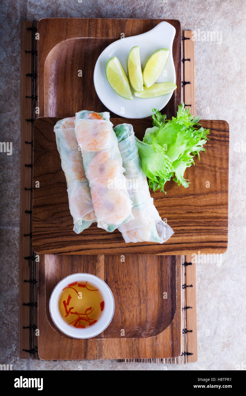 Vietnamese rice paper rolls with prawn and vegetables Stock Photo - Alamy