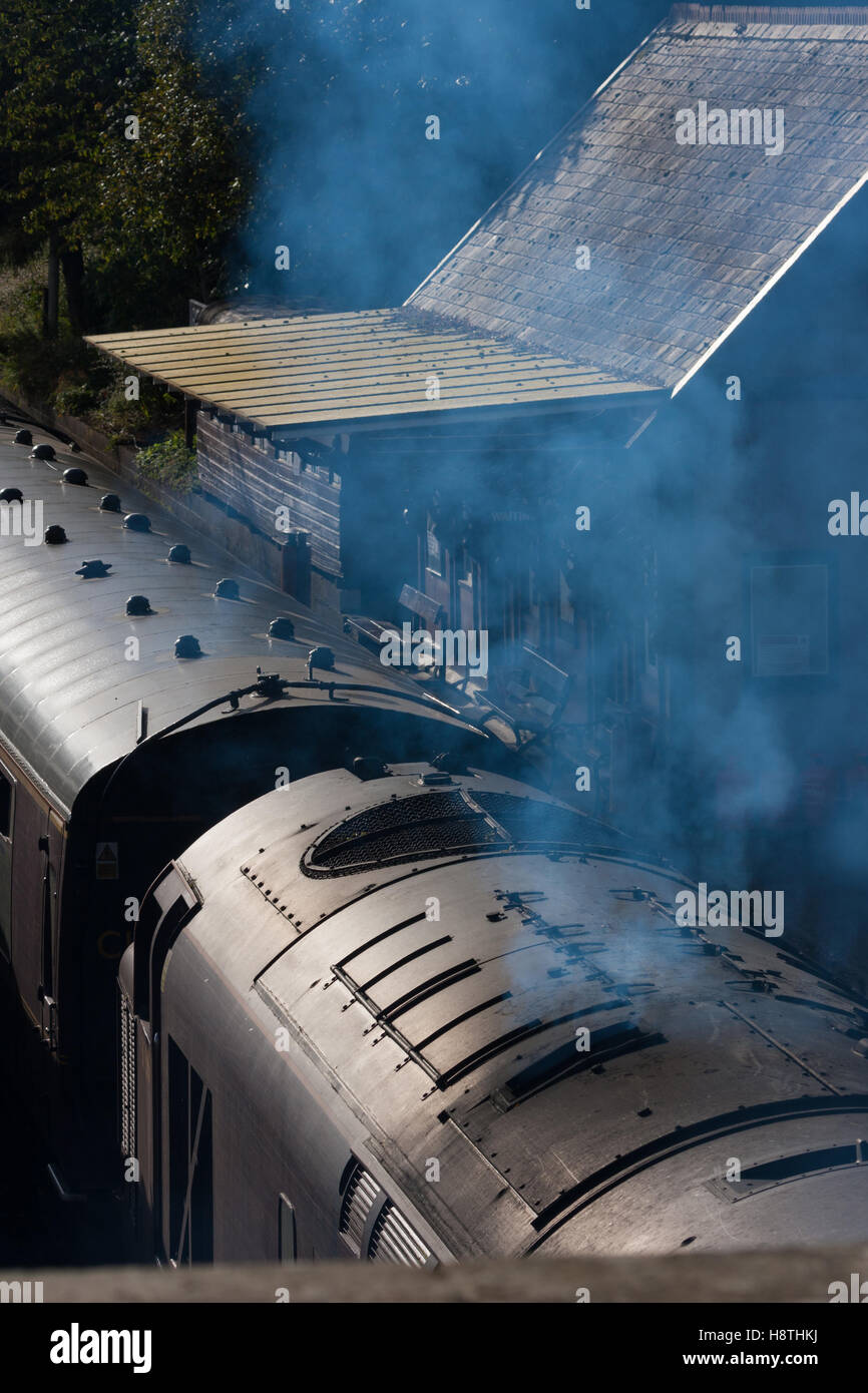 Locomotive roof hi-res stock photography and images - Alamy