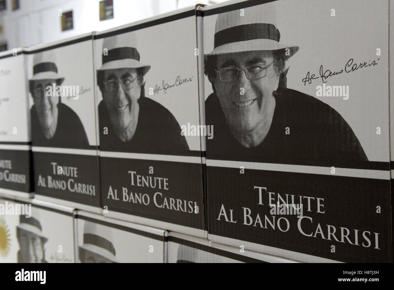 Tenute al bano carrisi hi-res stock photography and images - Alamy