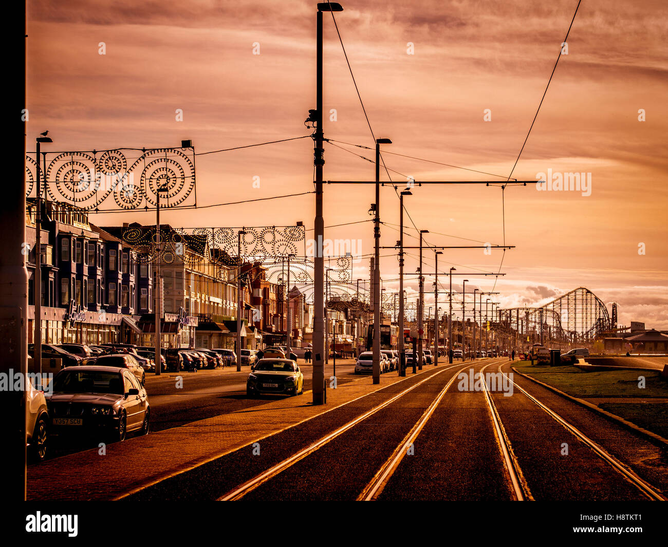 Tram silhouette hi-res stock photography and images - Alamy