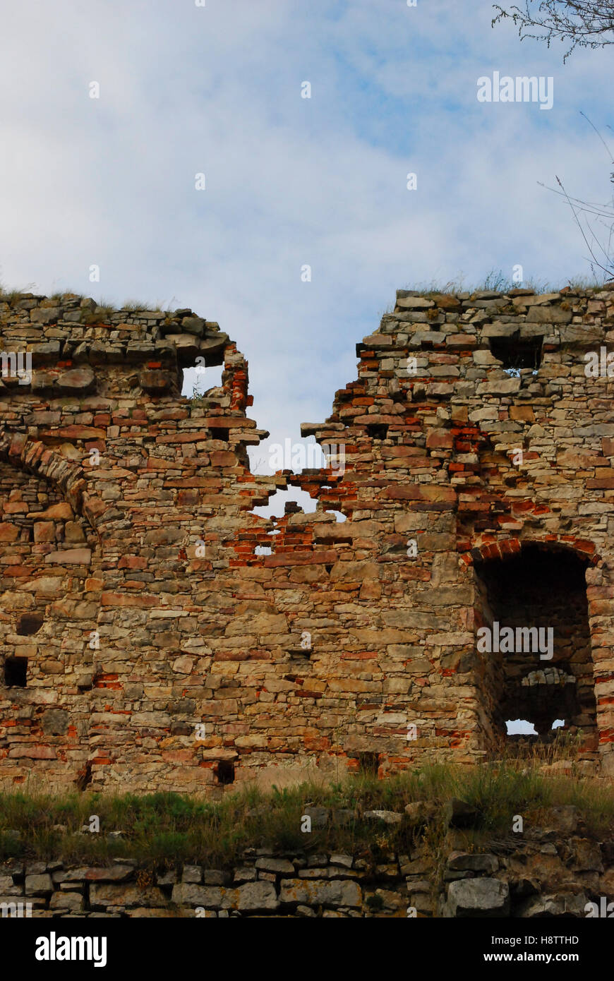 old castle ruins with some plants growing on walls Stock Photo - Alamy