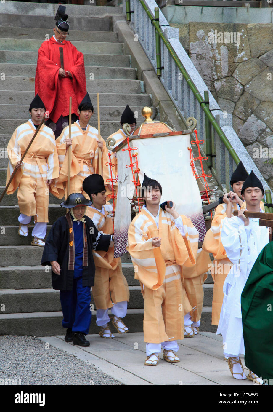 Japan, Gifu, Takayama, festival, mikoshi, portable shrine, people Stock ...