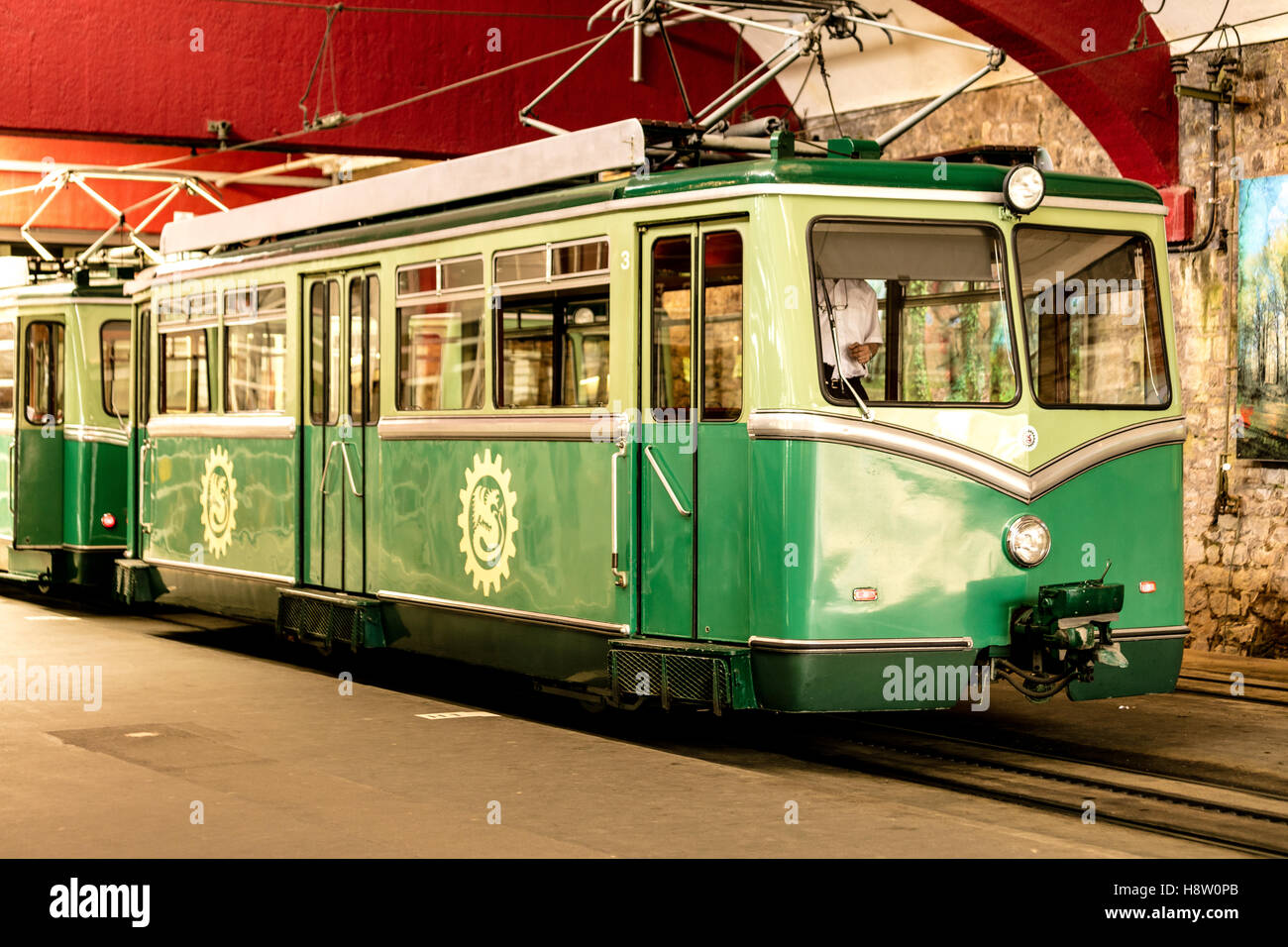 Funicular railway carriage hi-res stock photography and images - Alamy