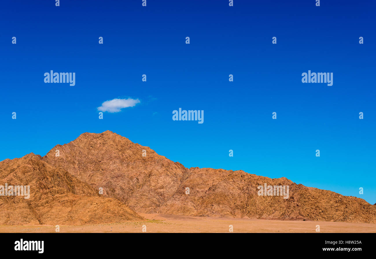 Desert landscape with clouds Stock Photo - Alamy