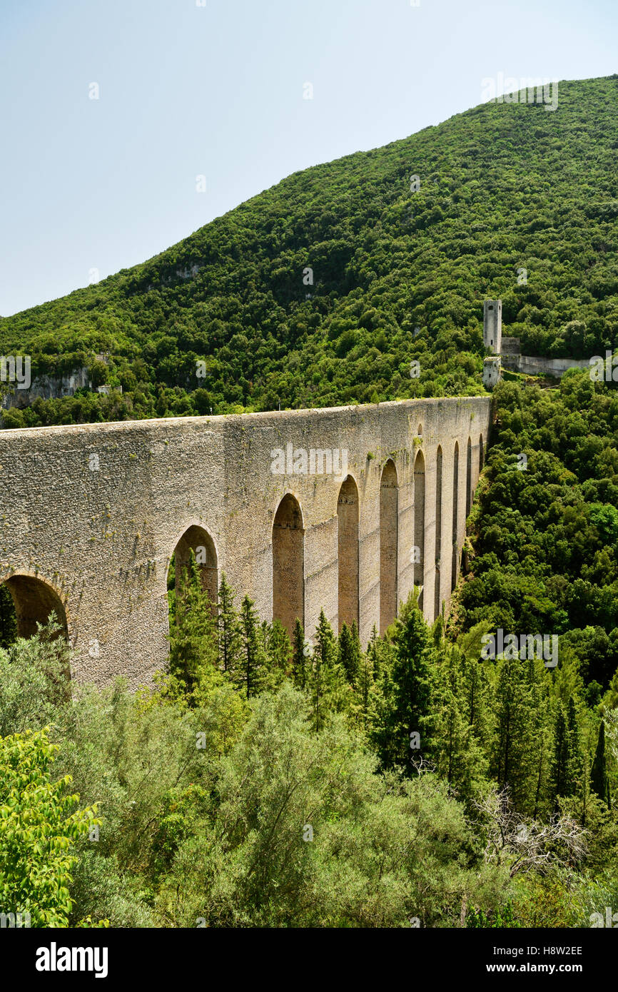The Tower's Bridge, Spoleto, Umbria, Italy Stock Photo - Alamy