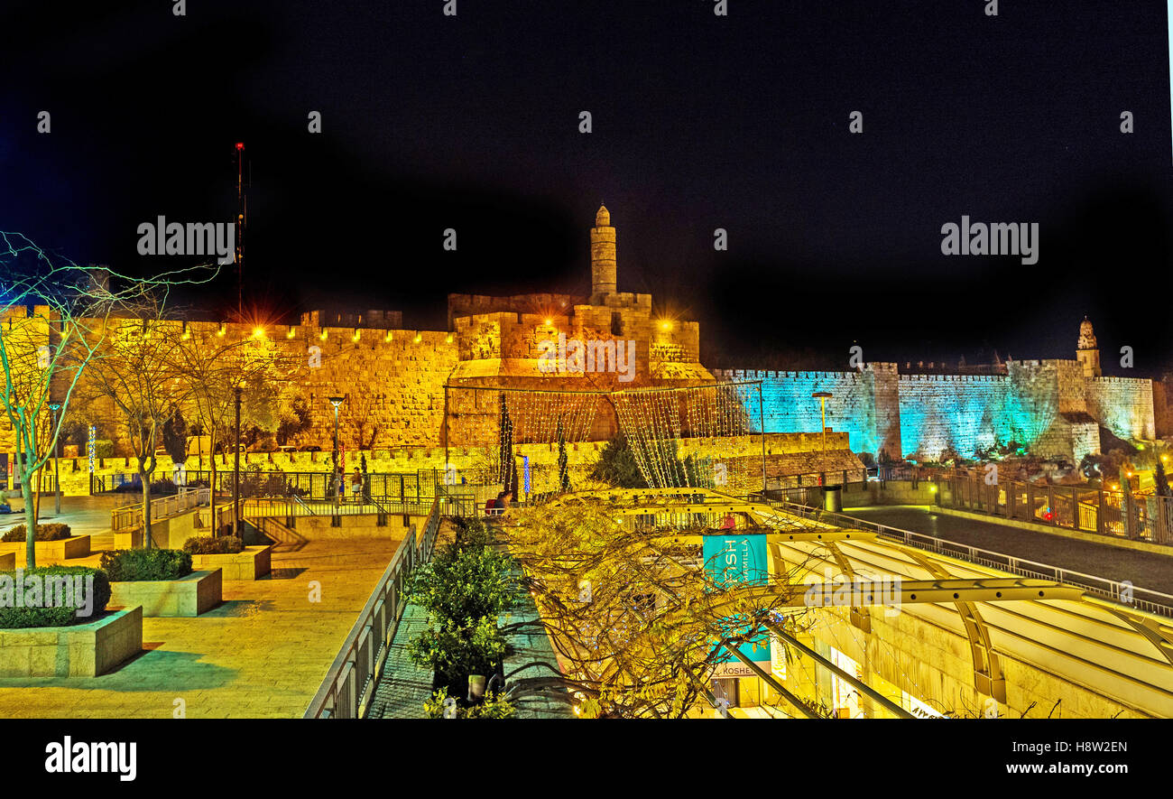 Mamilla mall hi-res stock photography and images - Alamy