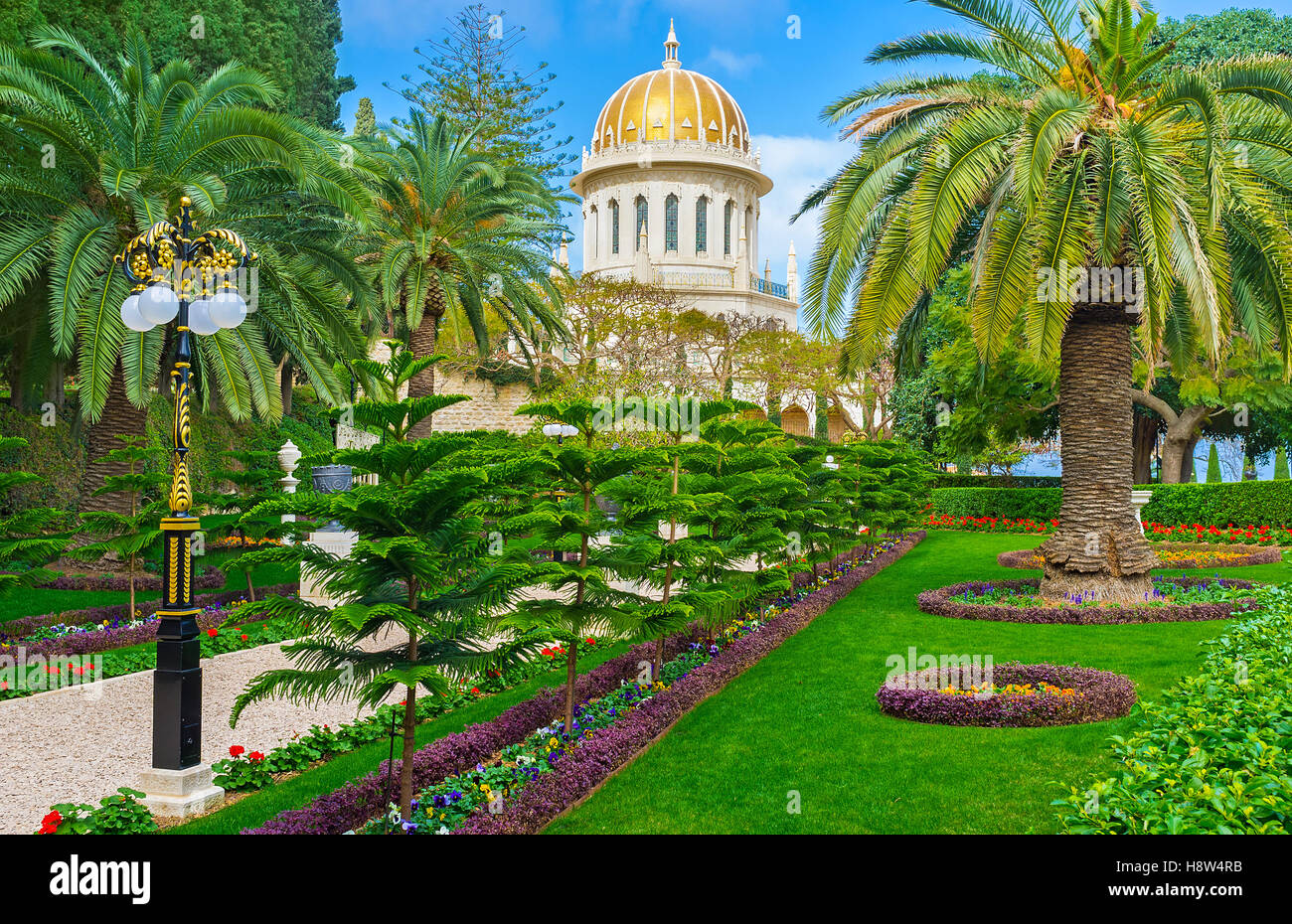 The landscape designers make the Bahai Garden the most beautiful place ...