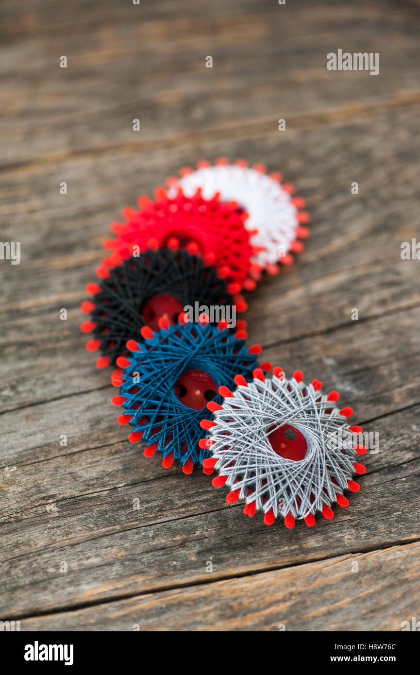 Bobbing threads hi-res stock photography and images - Alamy