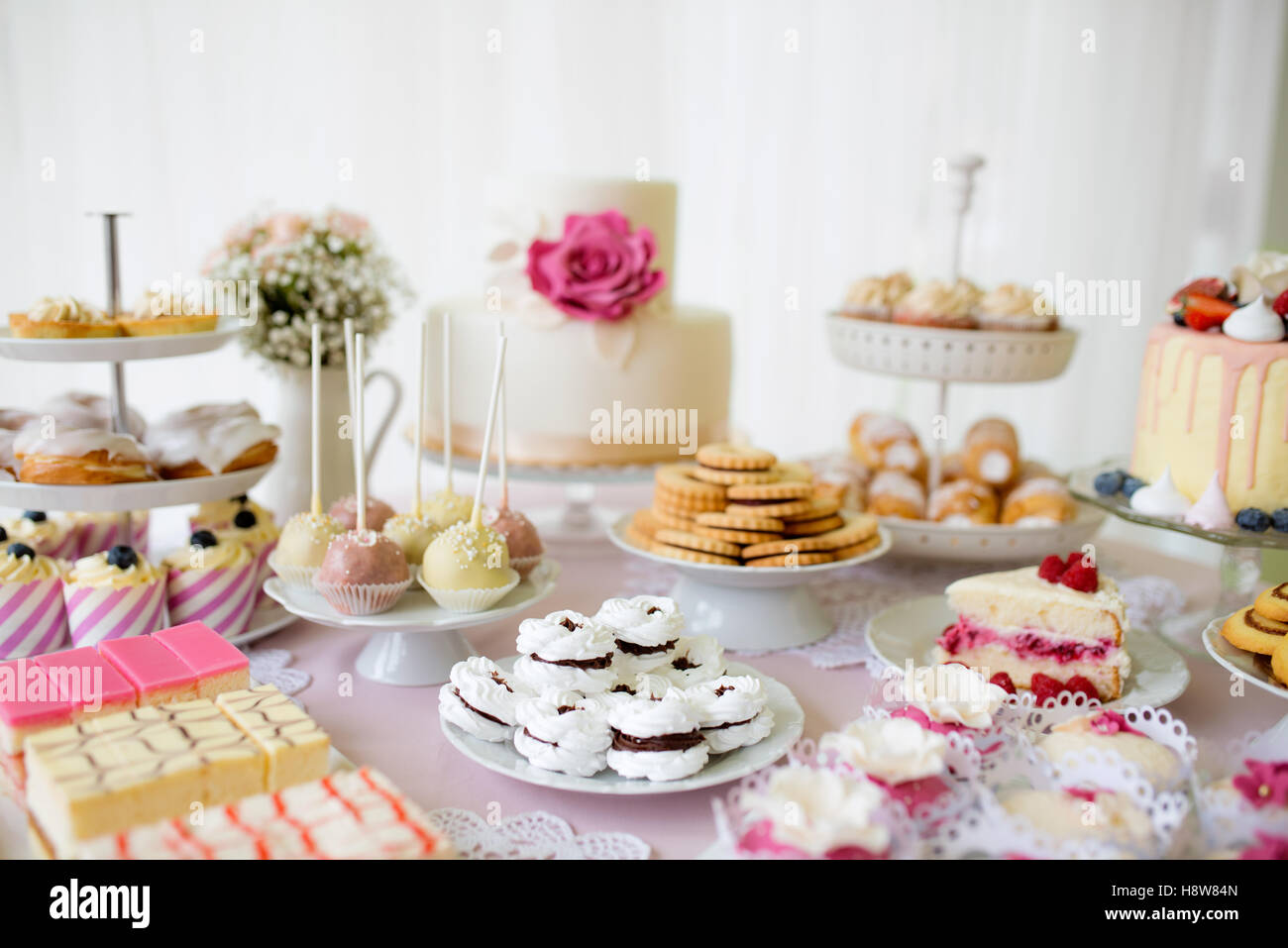 Loads of jam hi-res stock photography and images - Alamy