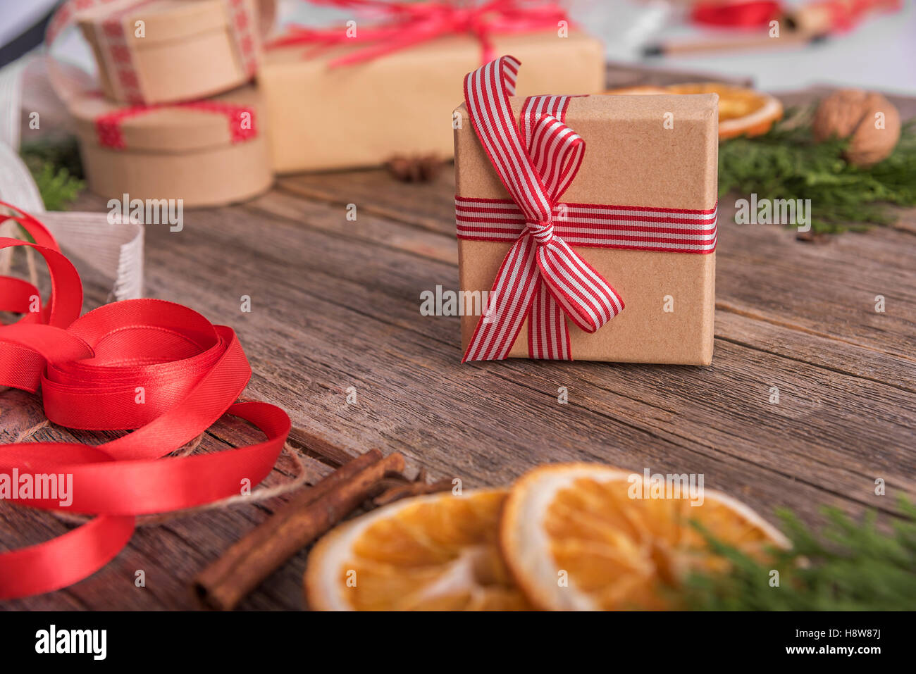 Gift close up hi-res stock photography and images - Alamy