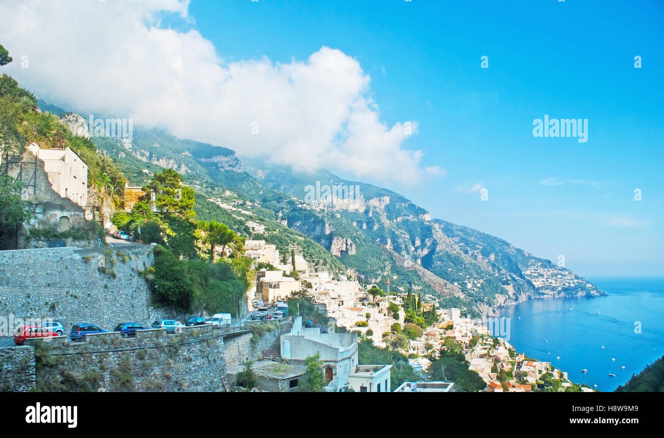 The narrow twisted road connects the famous Italian resorts and fishing ...