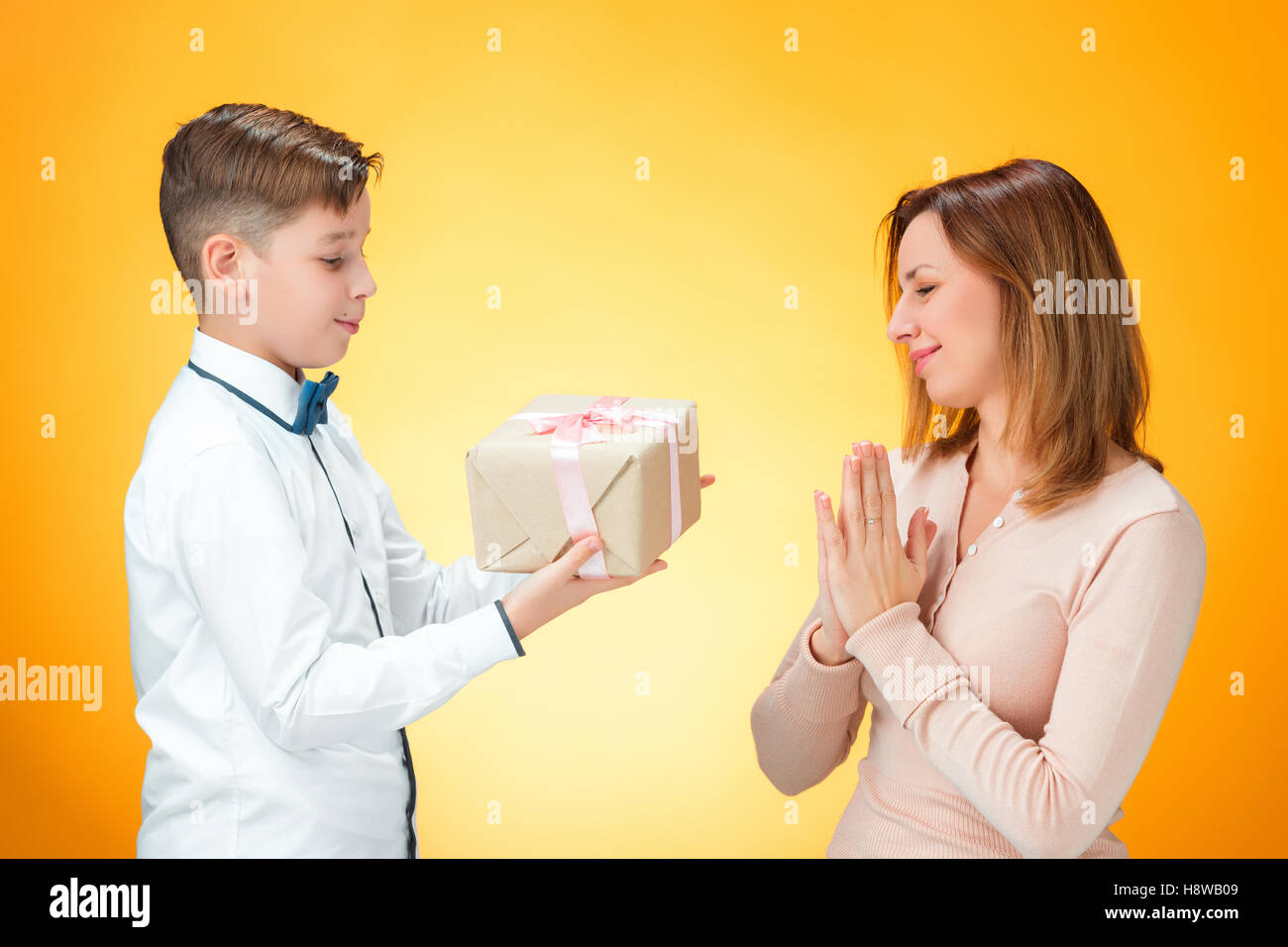 Happy mother and son Stock Photo - Alamy