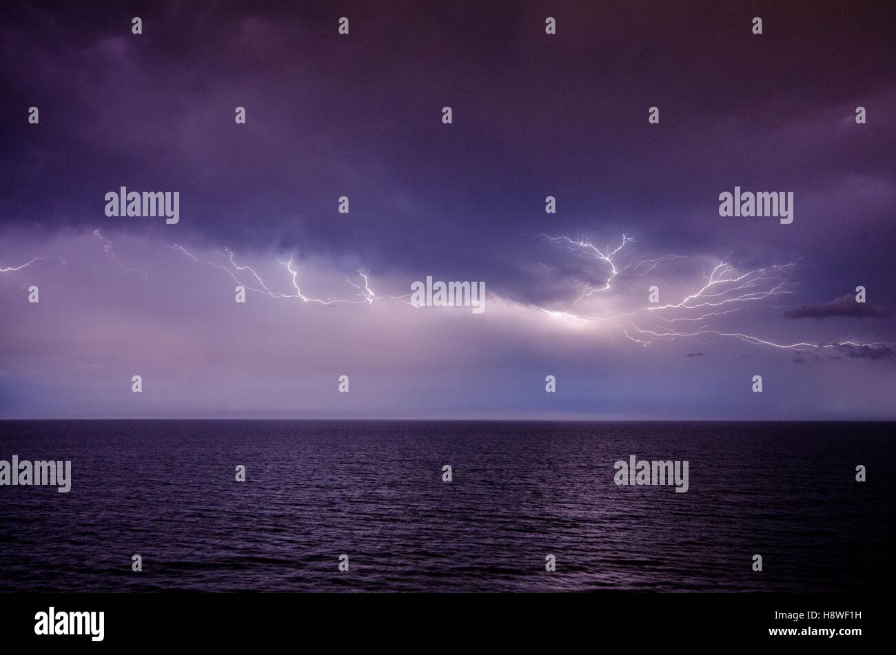 Lightning over ocean hi-res stock photography and images - Alamy