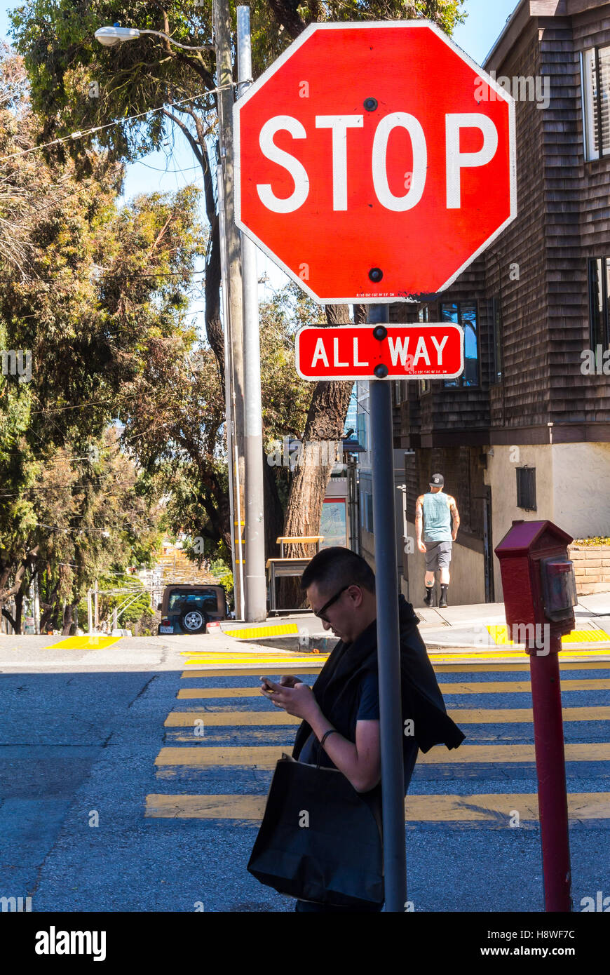 Stop sign chinese hi-res stock photography and images - Alamy