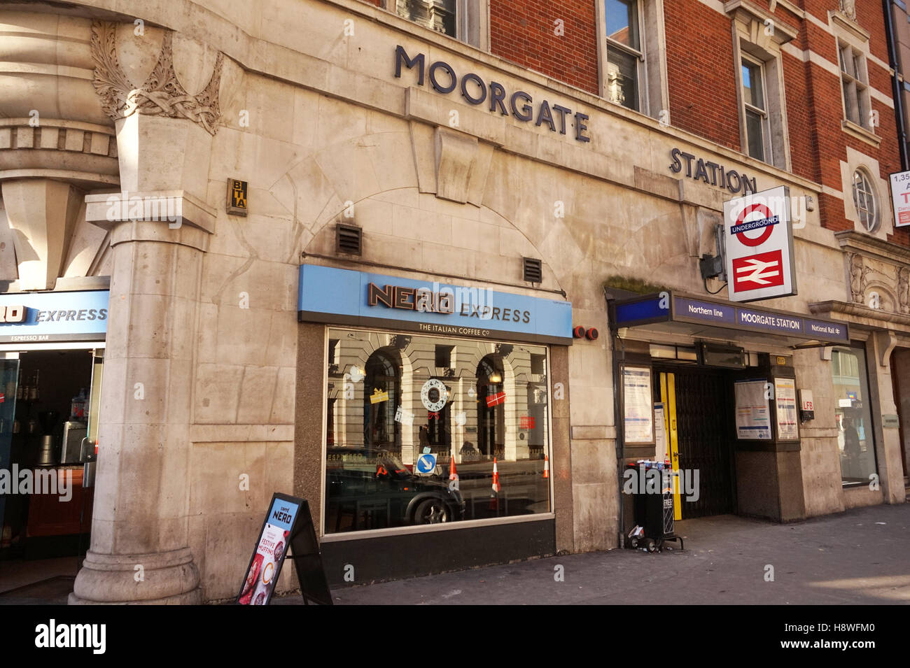 Moorgate Underground Station on a Sunday, London, UK Stock Photo - Alamy
