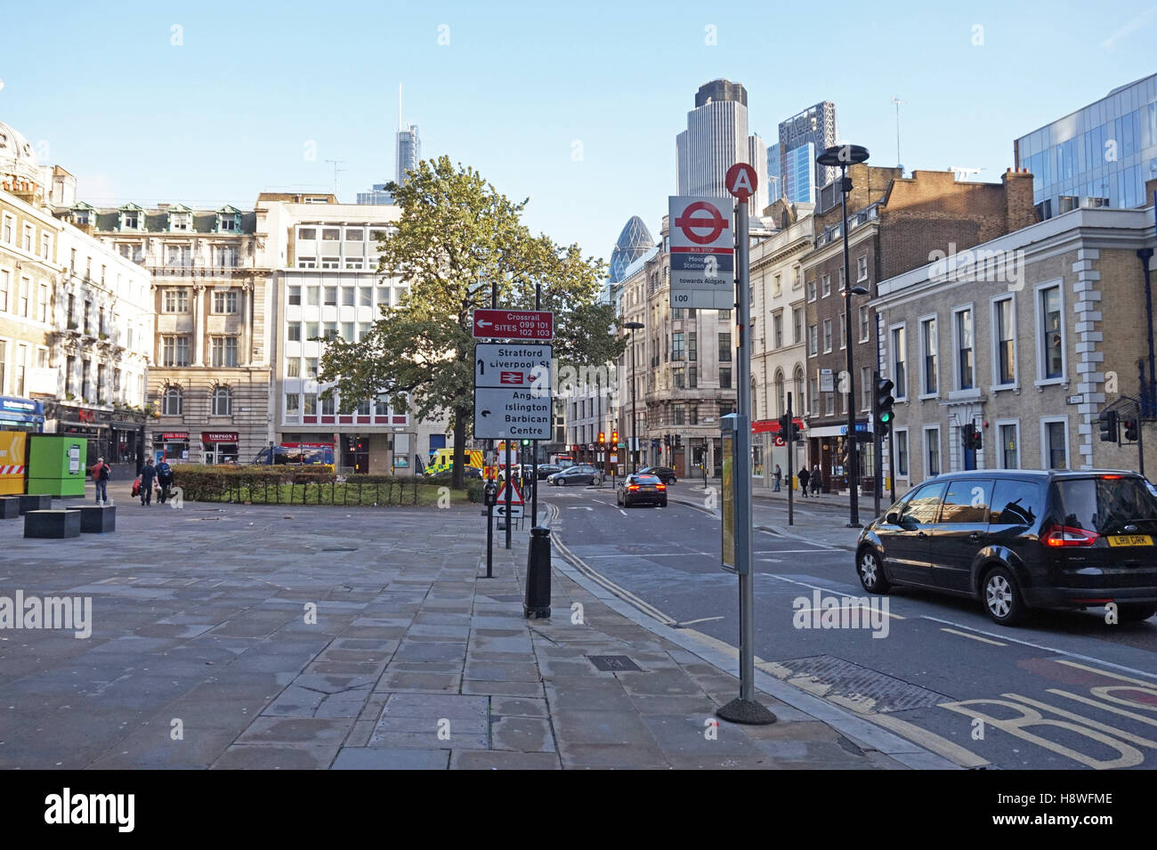 London bus stop signs hi-res stock photography and images - Alamy