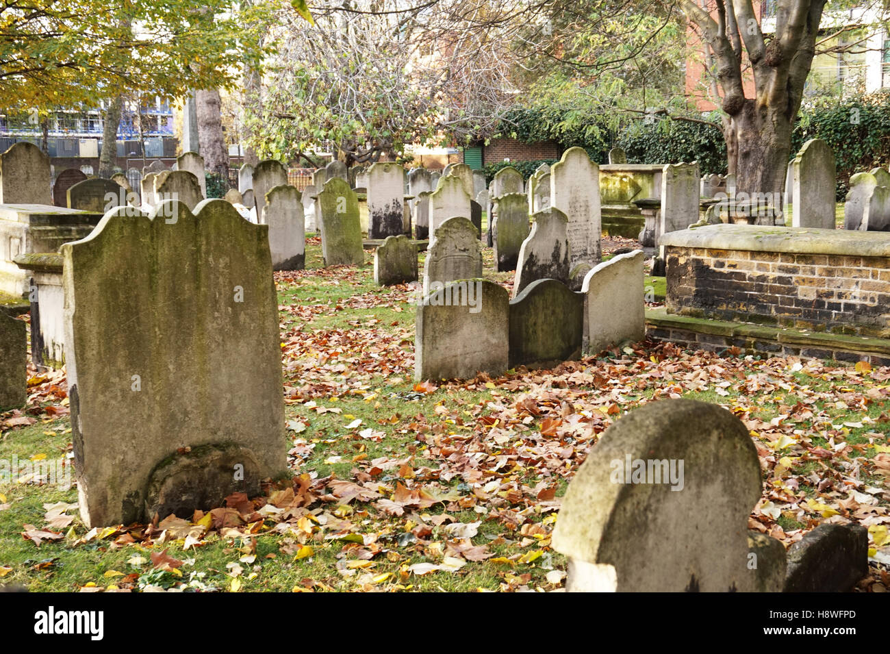 Bunhill Fields Burial Ground Cemetery, London, England, Uk Stock Photo ...