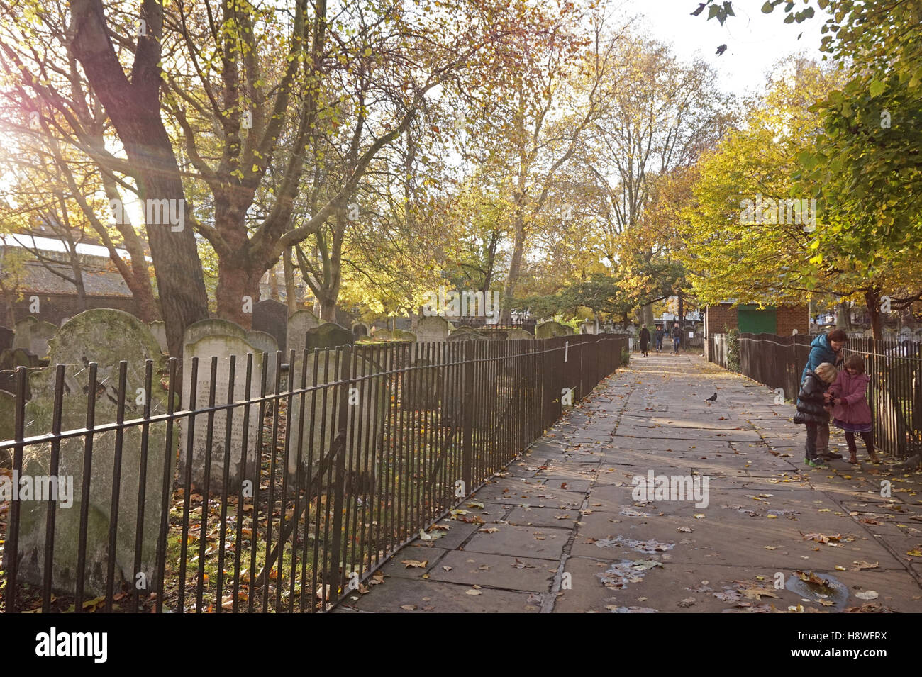 Bunhill Fields Burial Ground Cemetery, London, England, Uk Stock Photo ...