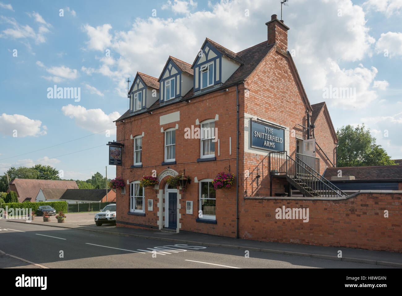 The Snitterfield Arms pub, Snitterfield, Warwickshire, England, UK ...