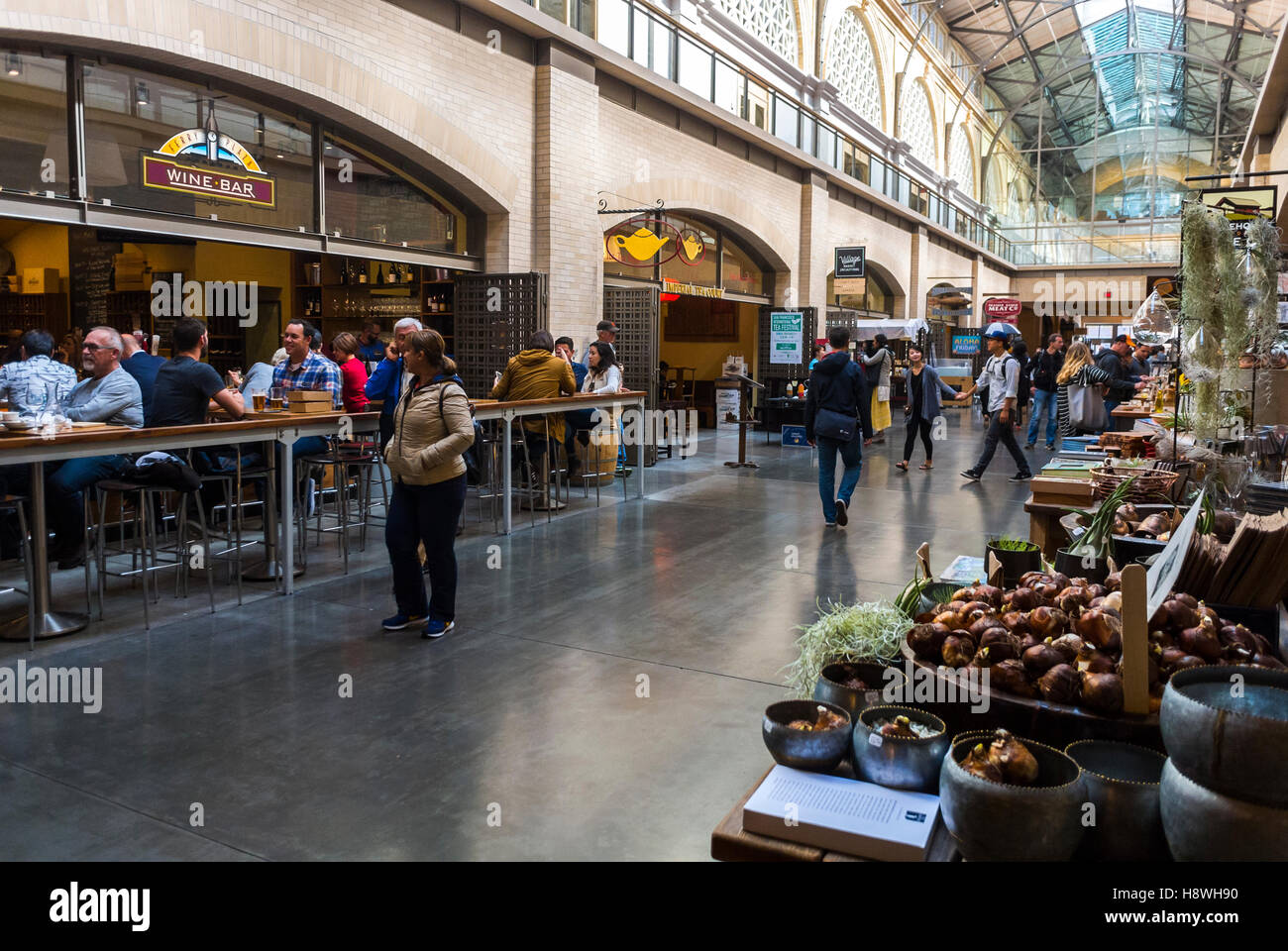 Many people walk inside mall hi-res stock photography and images - Alamy