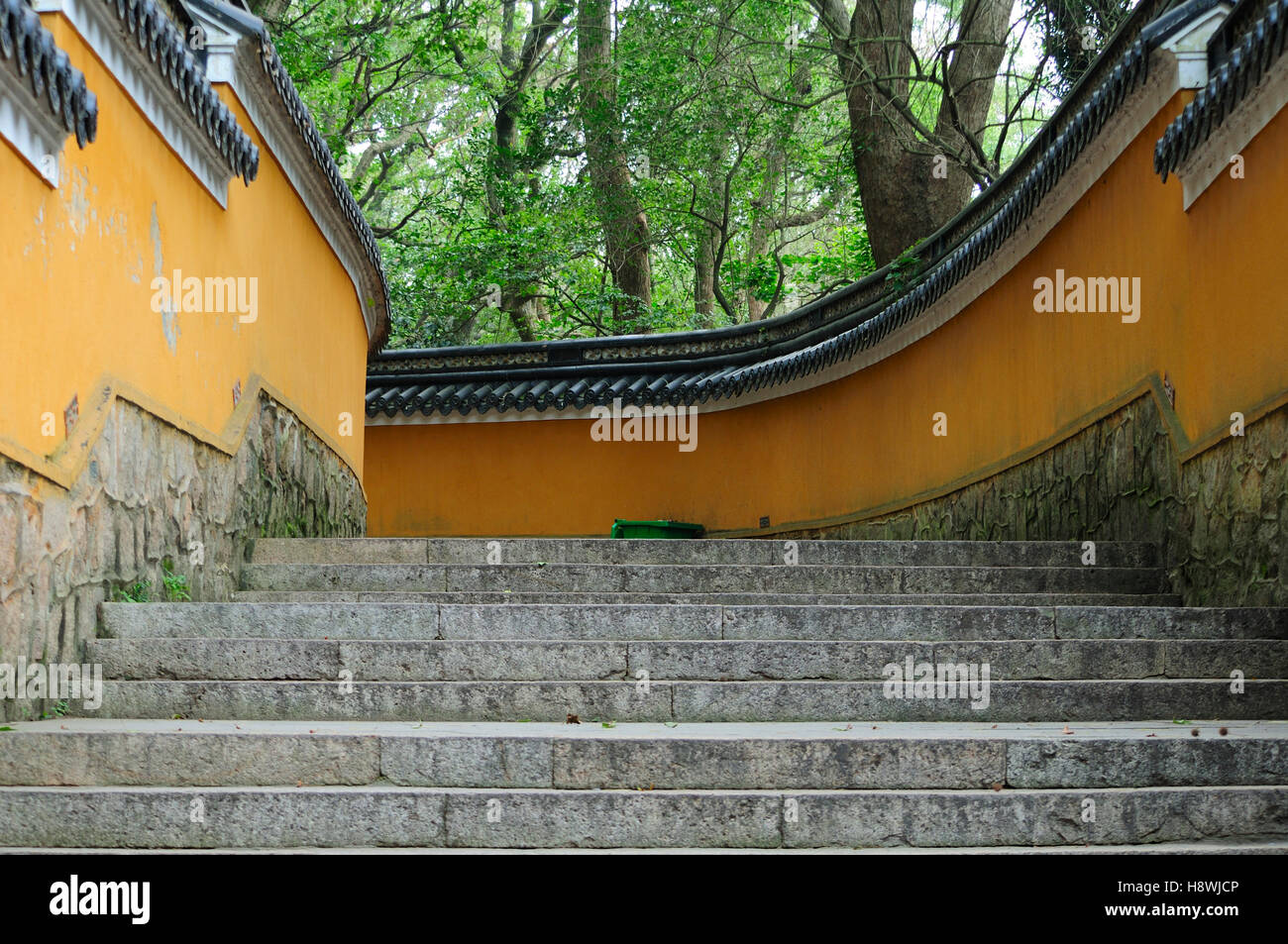 Stairs leading into the Fayu Temple complex on the island of Putuoshan ...