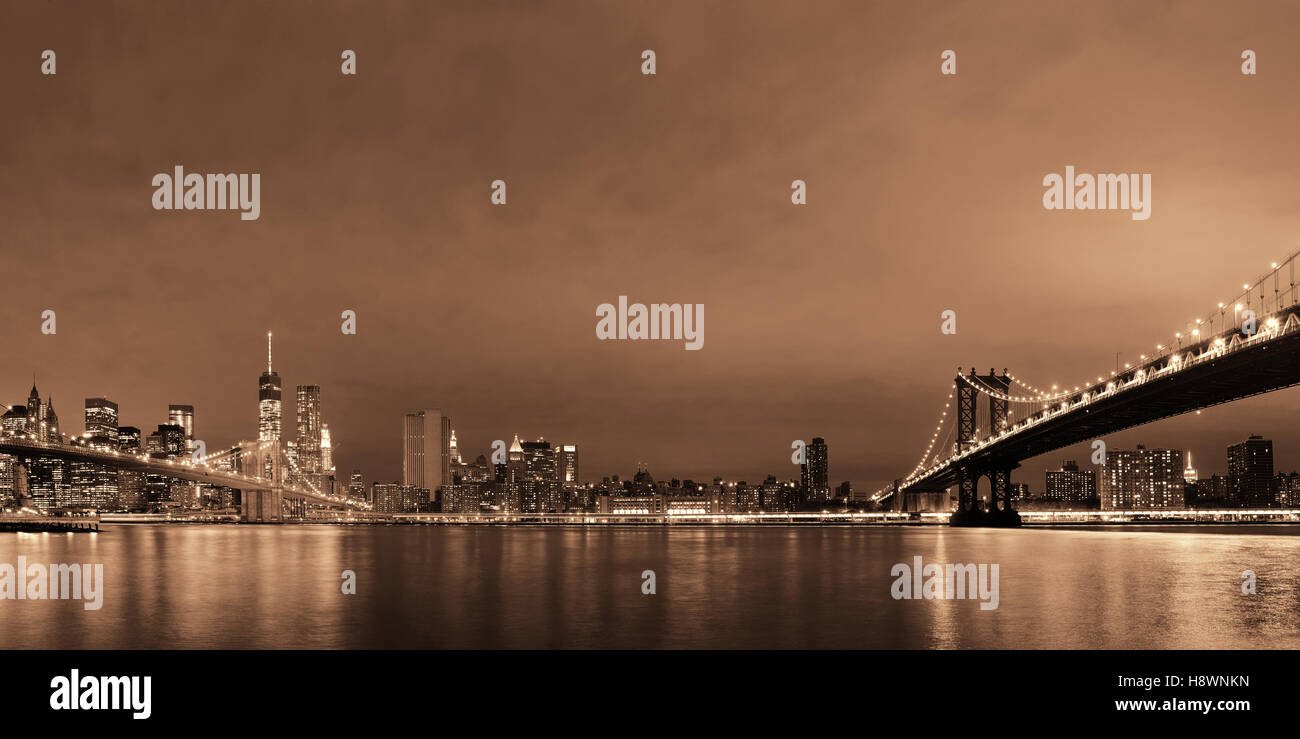Manhattan Downtown urban view with Brooklyn bridge at night Stock Photo ...