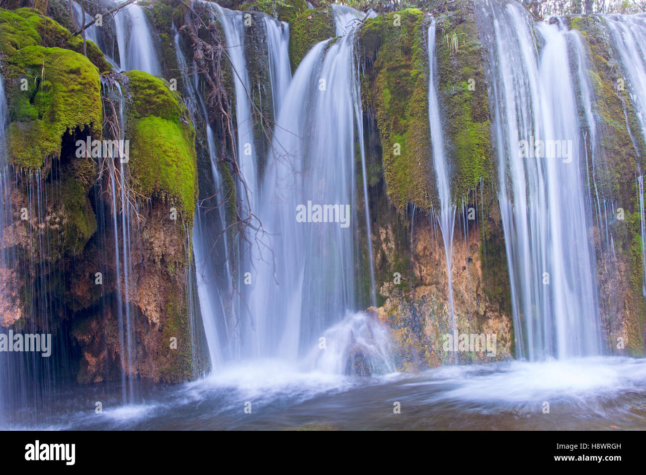 Waterfall, Arrow bamboo lakeFalls, Jiuzhaigou valley, Sichuan, China ...