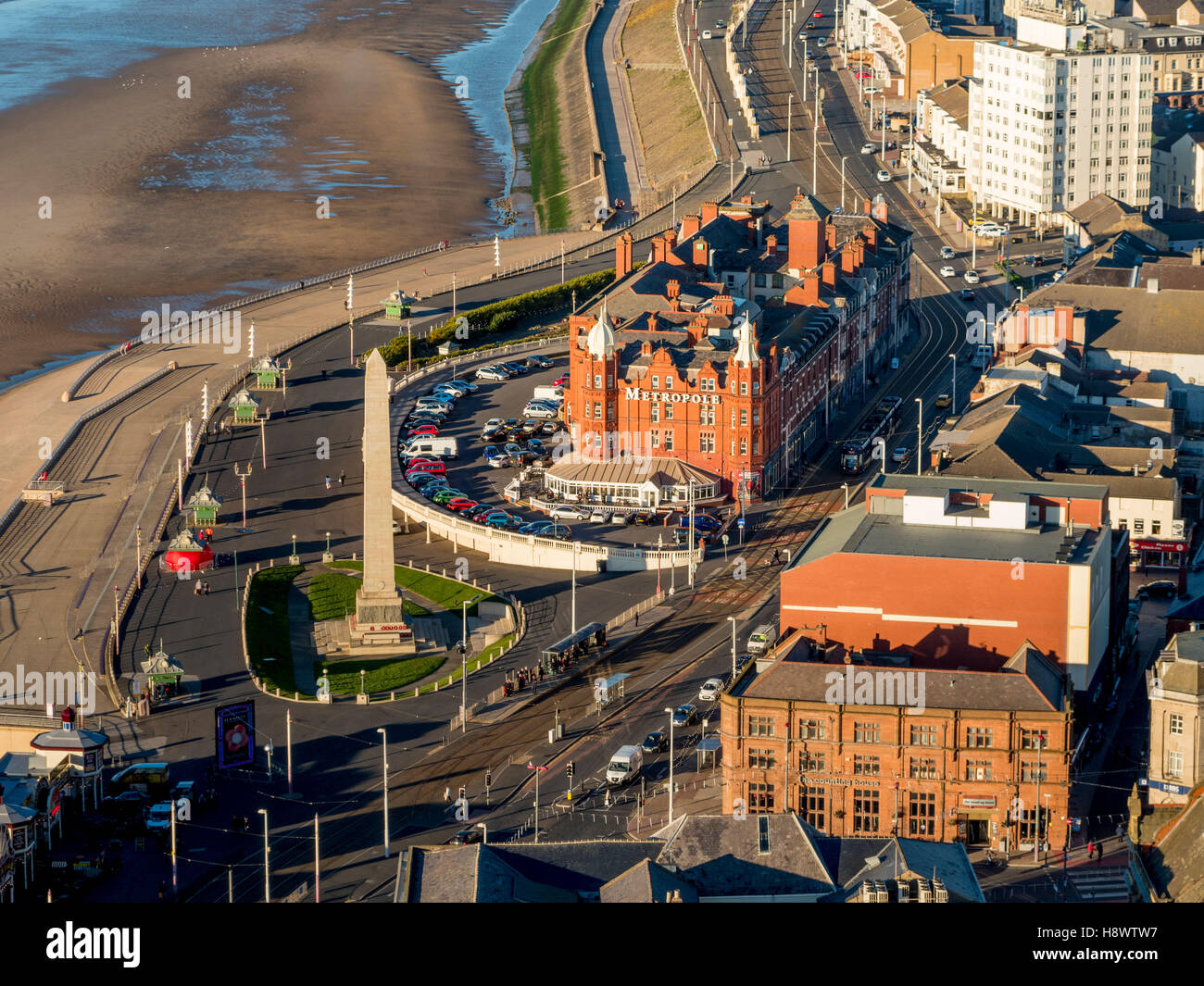War monument and Metropole Hotel, North seafront, Blackpool, Lancashire ...
