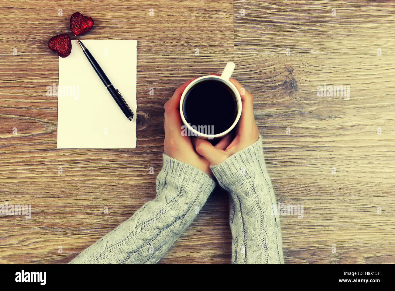 hand coffee background couple Stock Photo - Alamy