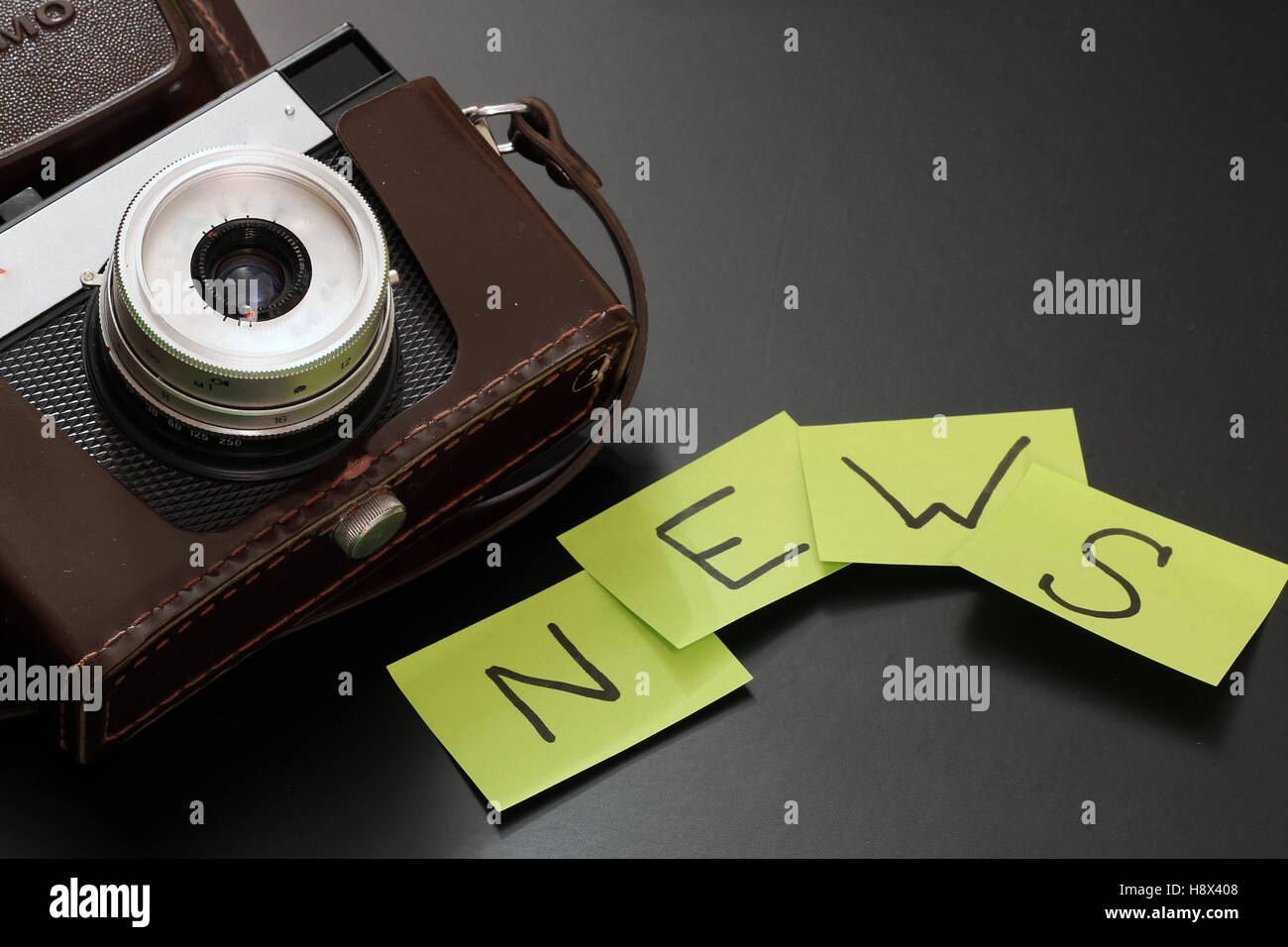 News camera journalism Stock Photo - Alamy