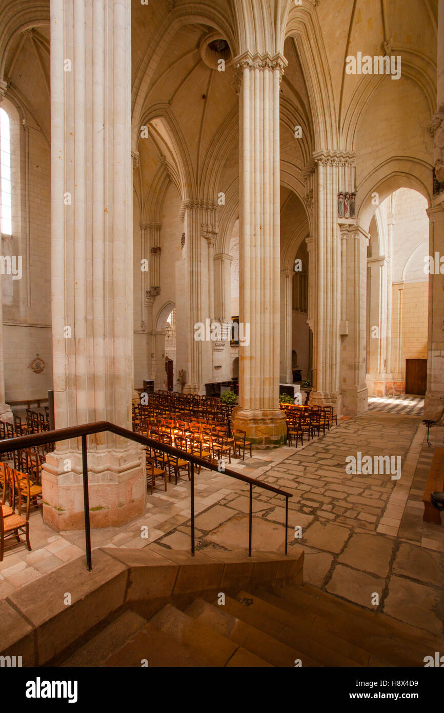 The collegiale of Saint Martin in the village of Candes Saint Martin ...