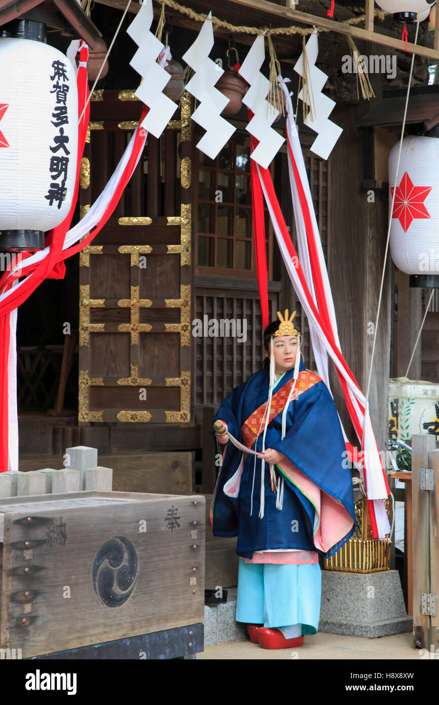 Japan, Sakura City, festival, shinto priestess Stock Photo - Alamy