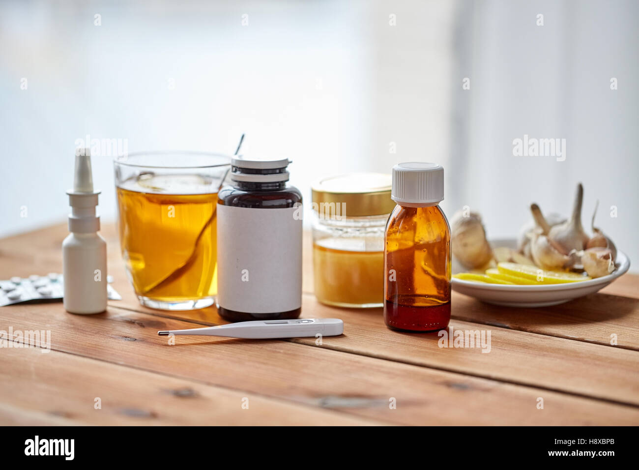 traditional medicine and drugs Stock Photo - Alamy