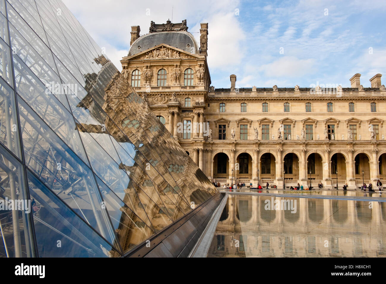 Side louvre hi-res stock photography and images - Alamy