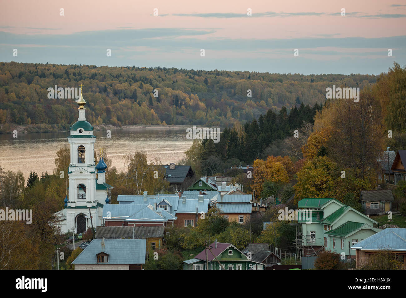 Russian village hi-res stock photography and images - Alamy