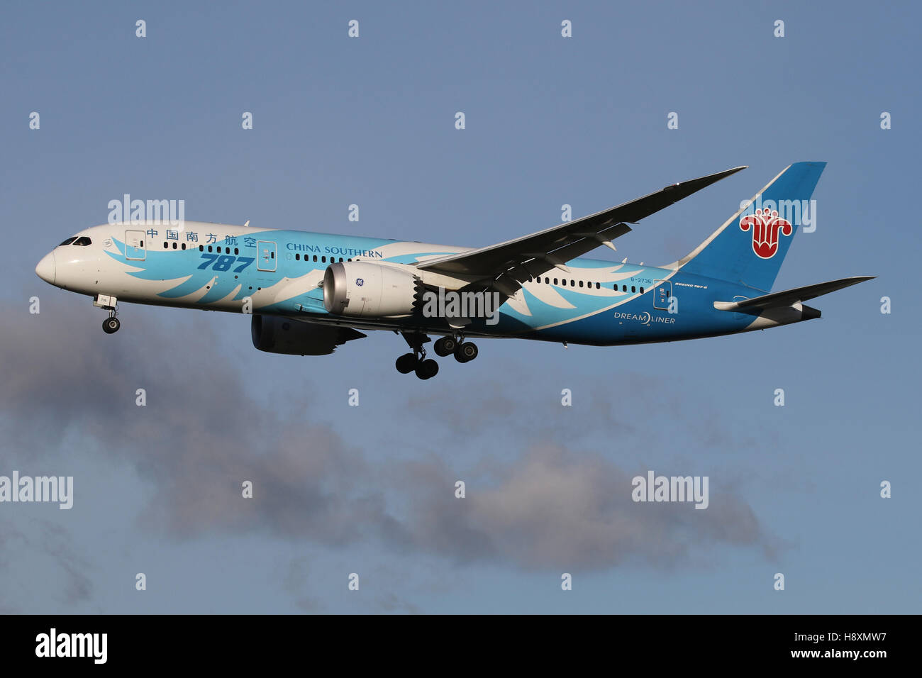 Southern china airlines hi-res stock photography and images - Alamy