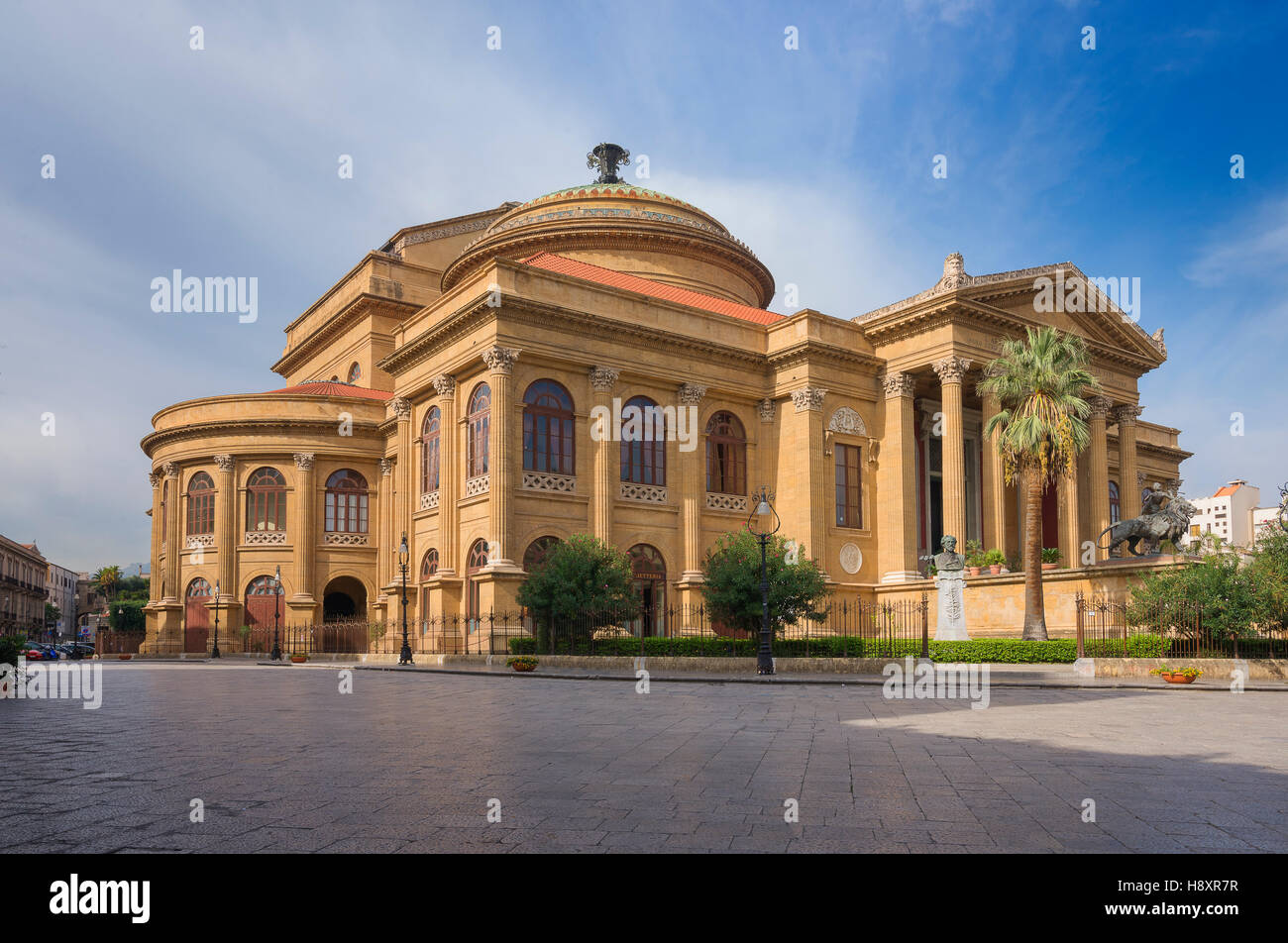 Opera house, Teatro Massimo, Palermo, Sicily, Italy Stock Photo - Alamy