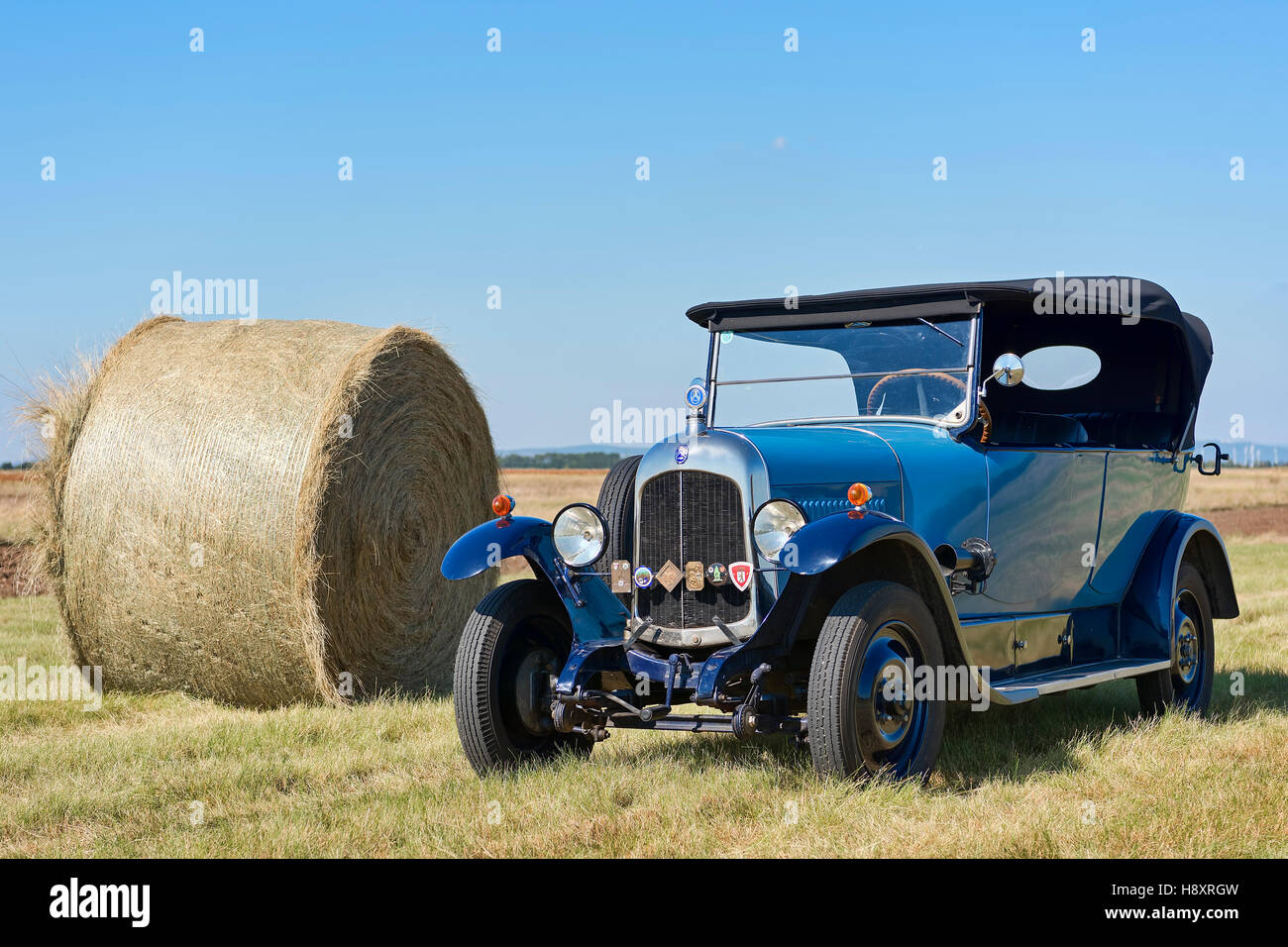 Oldtimer Citroen B10 in hay field, Torpedo Commerciale, made in 1925, 4 ...