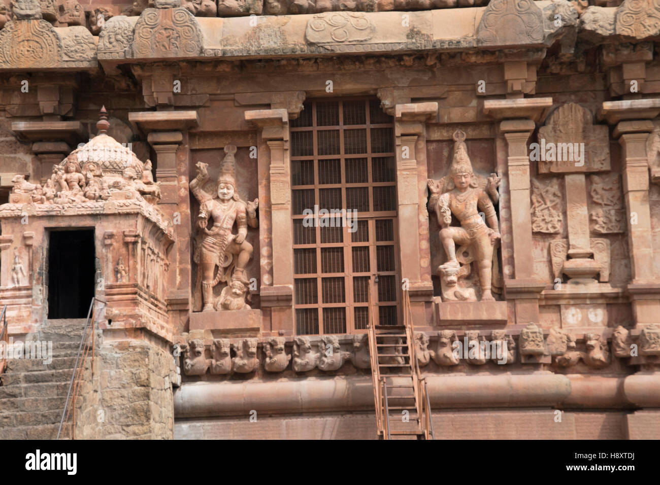 Dwarapalaka hi-res stock photography and images - Alamy