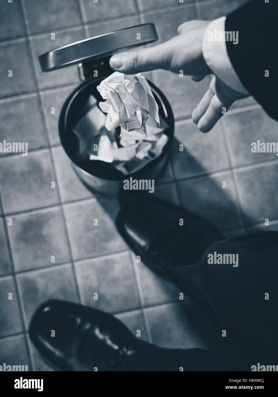 Wastebasket hi-res stock photography and images - Alamy