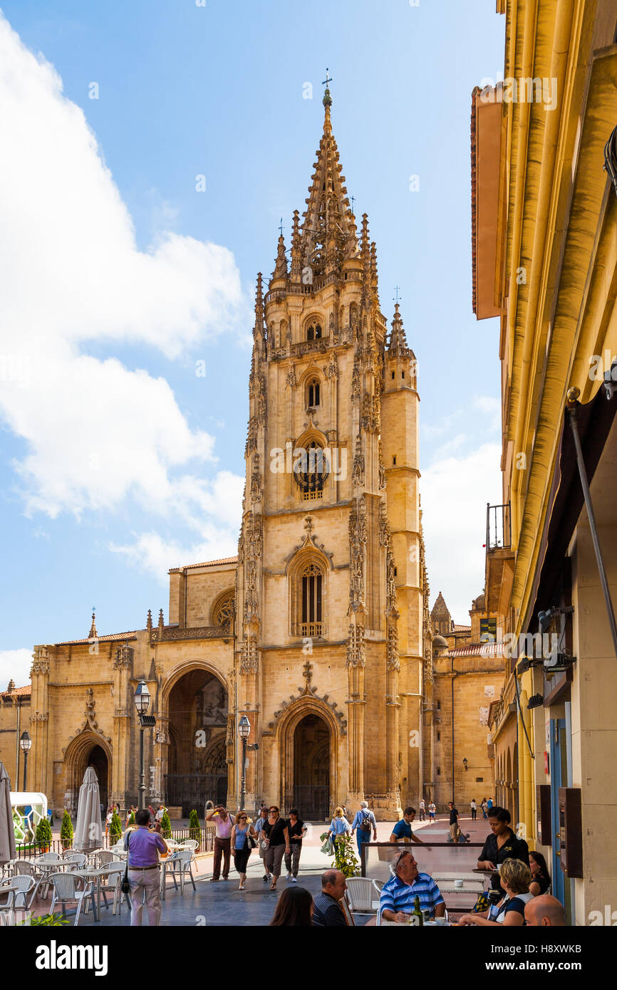 Oviedo spain hi-res stock photography and images - Alamy