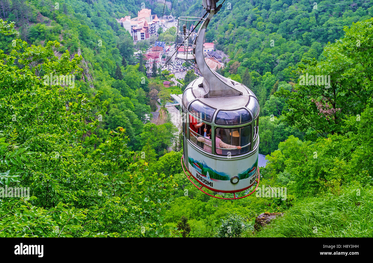 Aerial tram way hi-res stock photography and images - Alamy