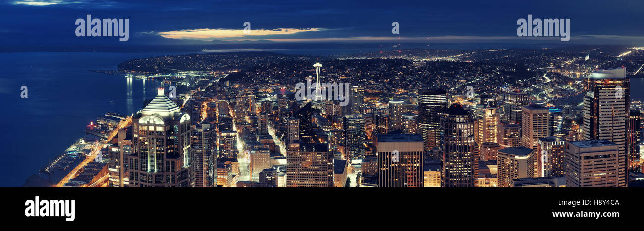 Seattle rooftop panorama view with urban architecture at night Stock ...
