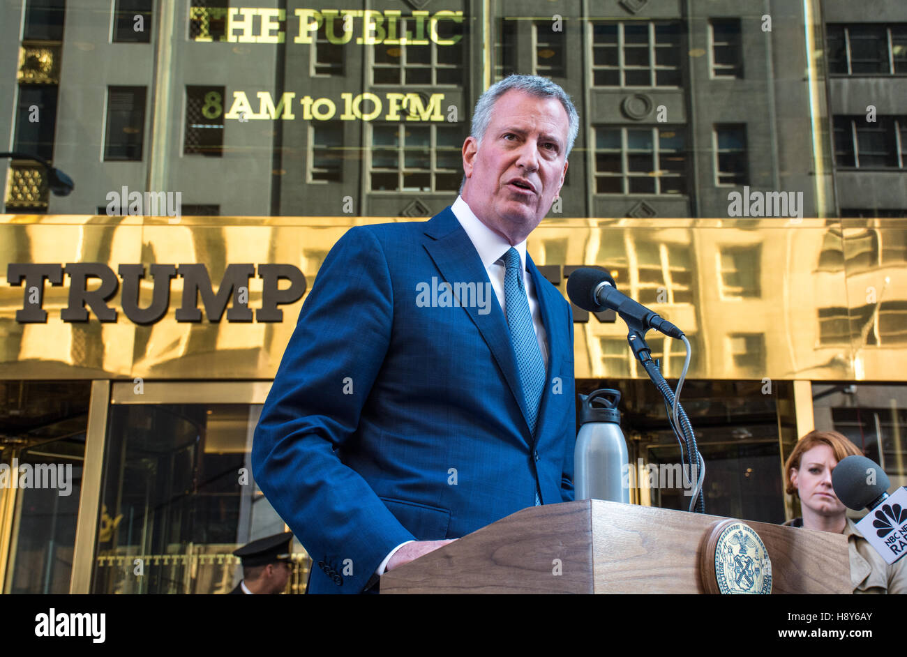New York, United States. 16th Nov, 2016. New York City Mayor Bill de ...