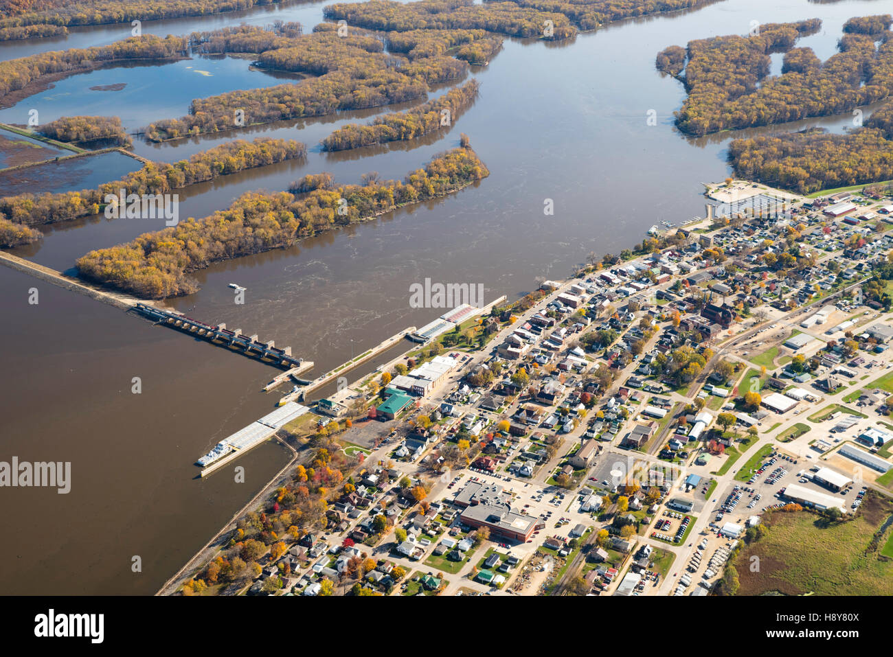 Slough high street hi-res stock photography and images - Alamy